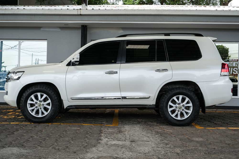 .: Autos el Chele :. | Toyota LC 200 2018
